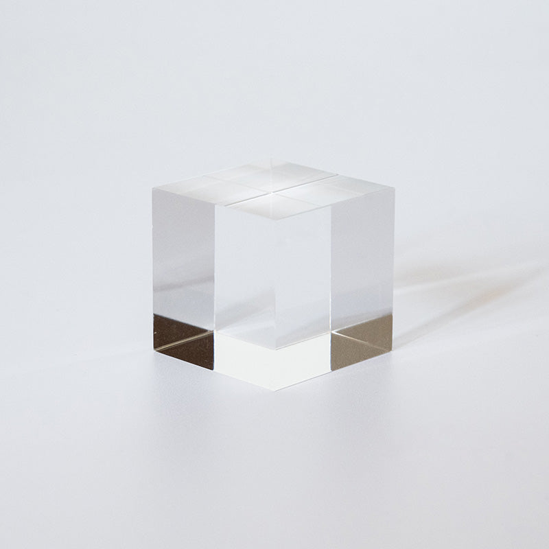 Cube transparent pour photographe produits